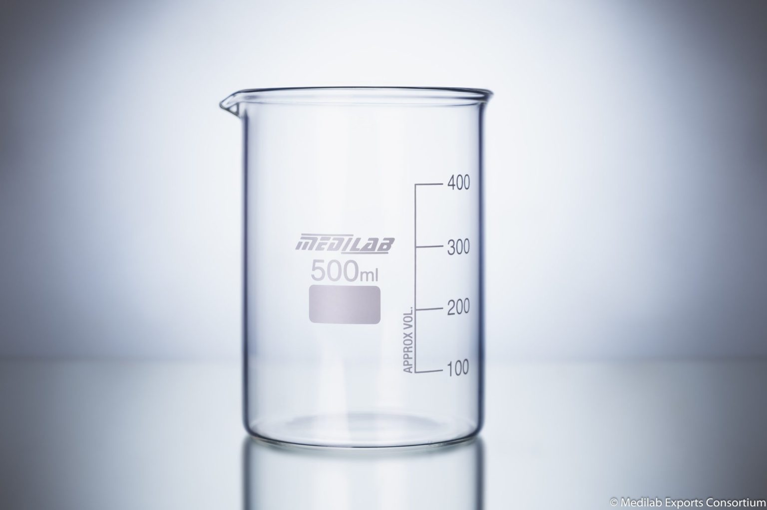 Beaker, Low Form - Borosilicate Glass 3.3 – MEDILAB